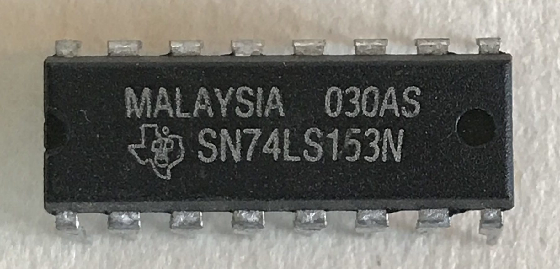 74LS153N – Microcomputer Technology アーカイブス